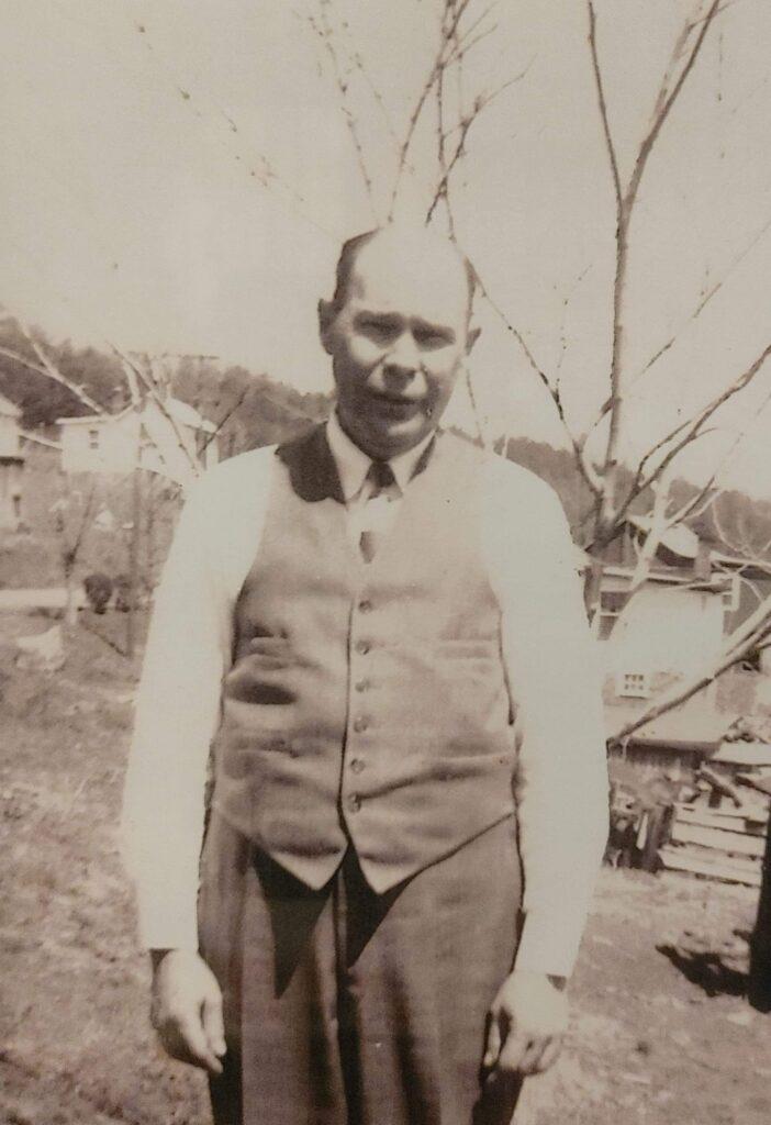 Posey Hall – Family Tree